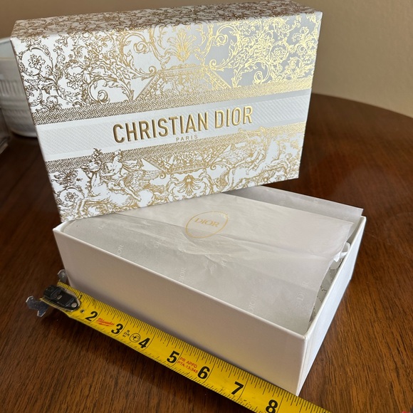 Dior | Party Supplies | New Dior Gift Box Miss Dior Sample And Tissue ...